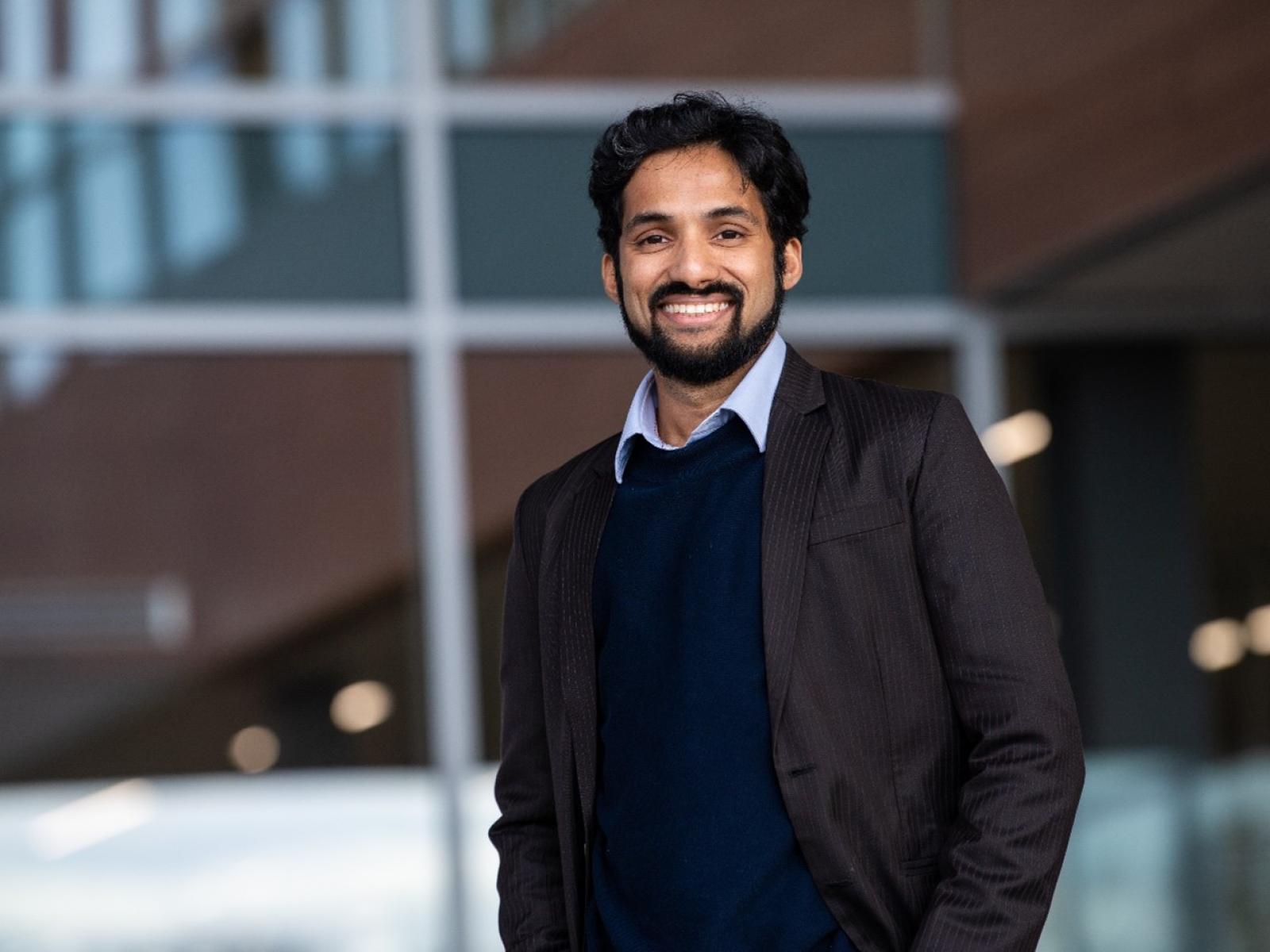 Devaraj Receives Young Leaders Professional Development Award | Staff Accomplishment | PNNL